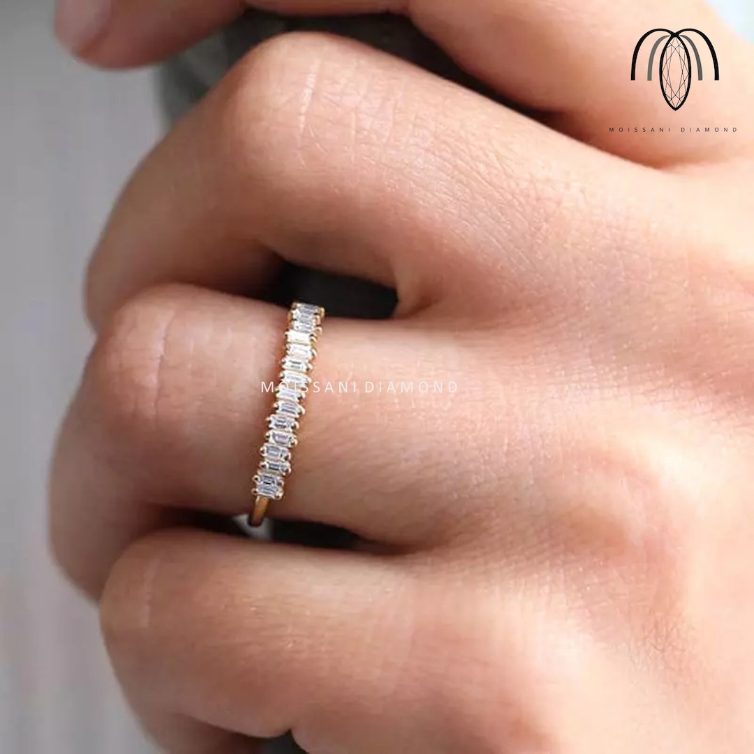 14K Solid Gold Vertical Baguette Wedding Ring / Vertical - Etsy