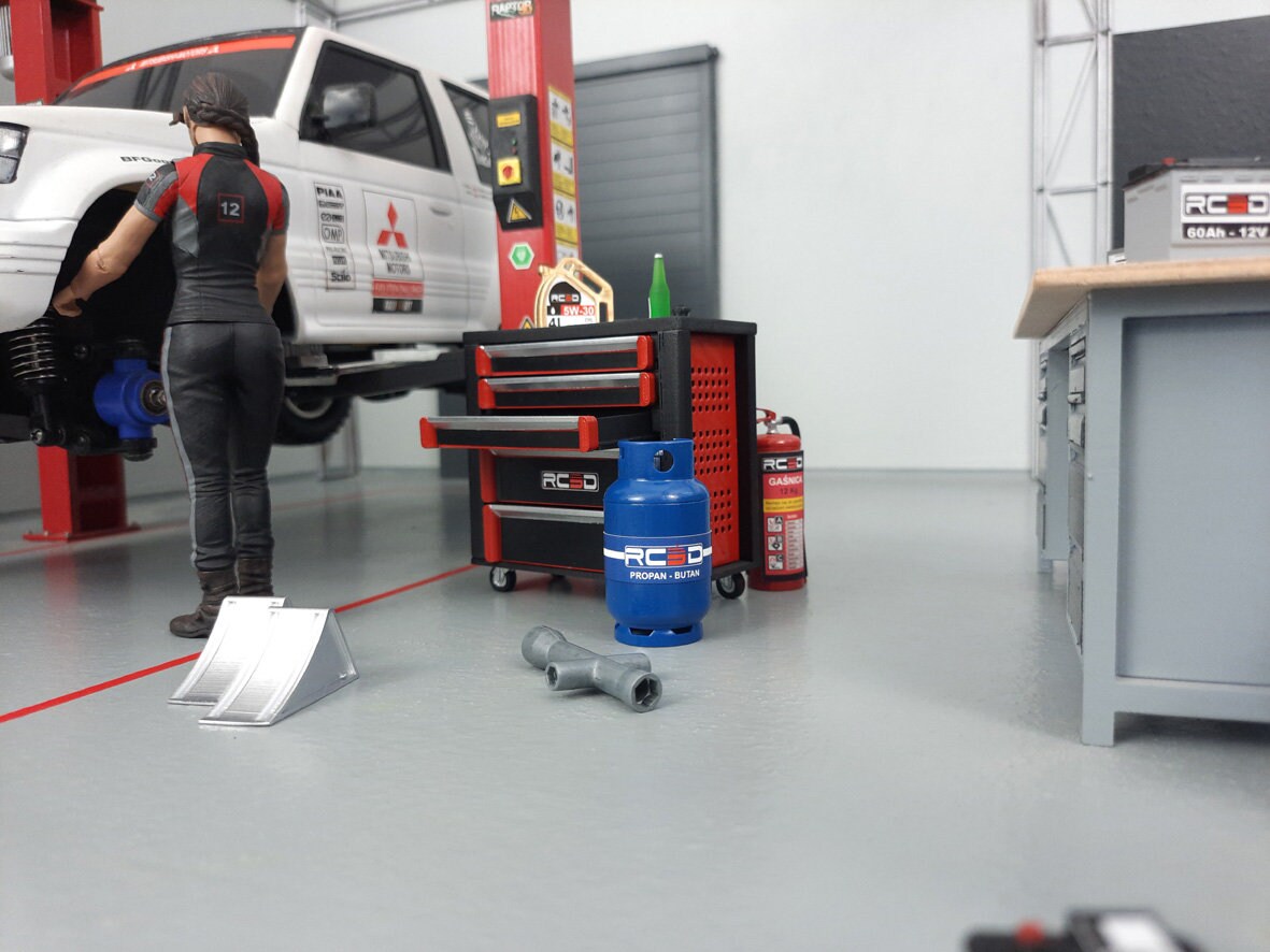 RC3D 1:10 Scale LPG Propane Butane Gas Bottle RC Diorama Garage ...