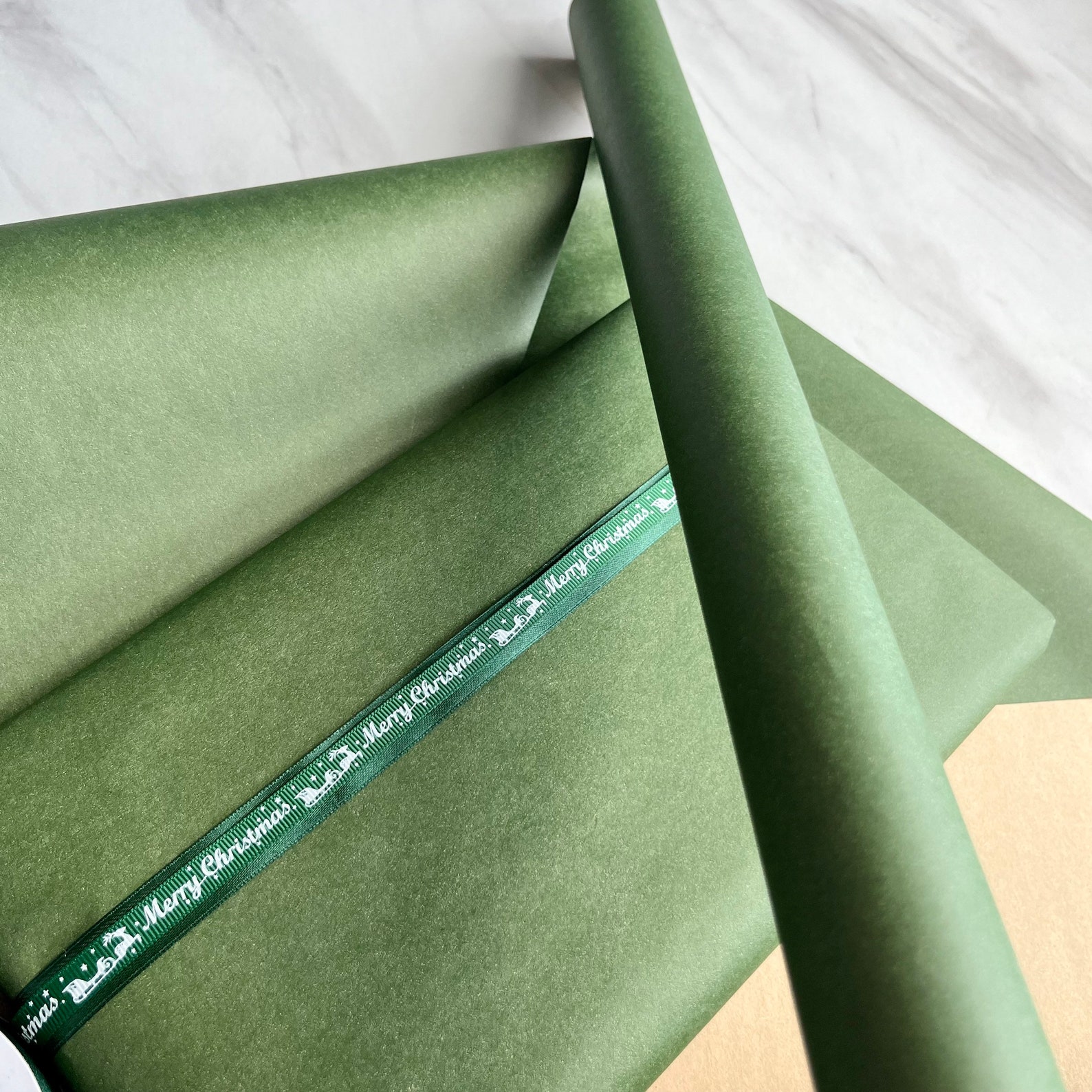 Wrapping Paper Matt Green - 50cm Wide, Eco-friendly, 100% Recycled ...