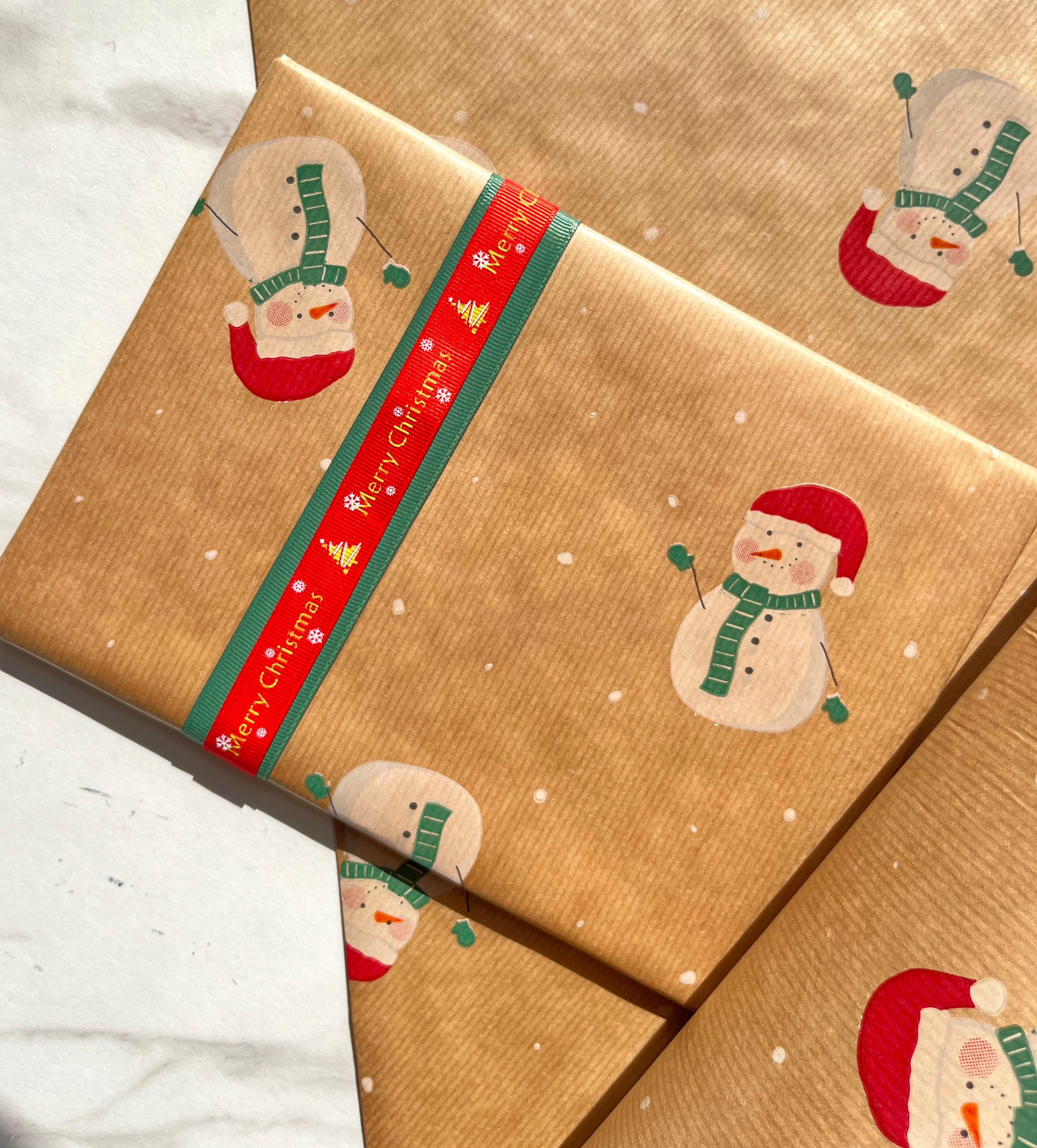 Christmas Green And Red Snowman Childrens Eco Friendly Gift Wrapping ...