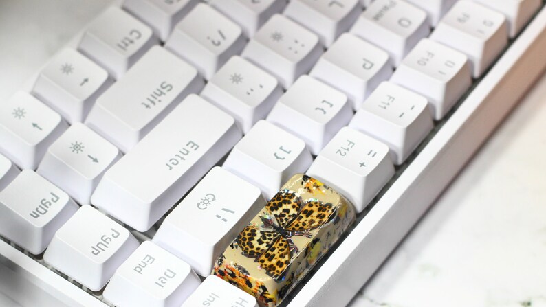 Stylish Cheetah Print Butterfly Key Caps for Mechanical Keyboards ...