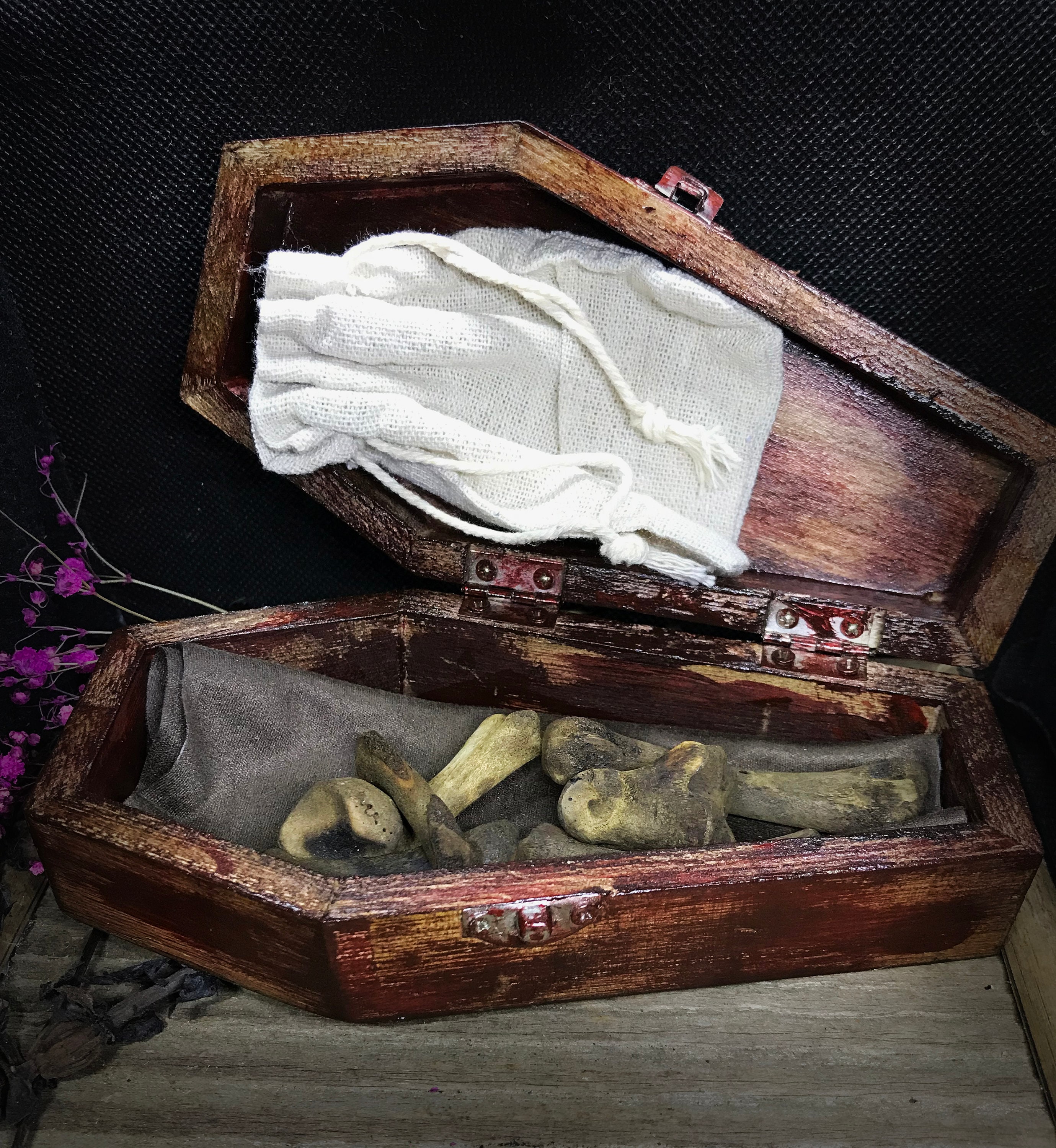 Luxury Bone Throwing Set in a Coffin Gift Box Divination Tool Casting ...