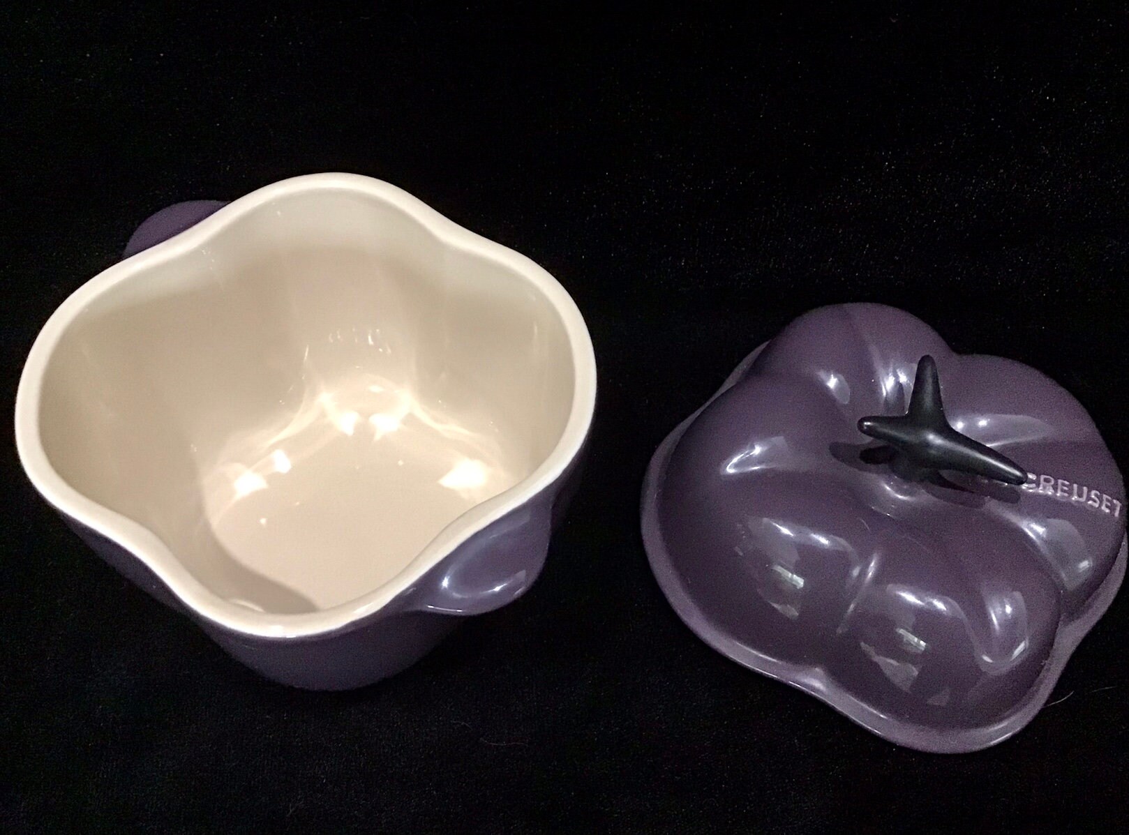 Le Creuset Petite Purple Bell Pepper Cocotte Casserole Stoneware Baker ...