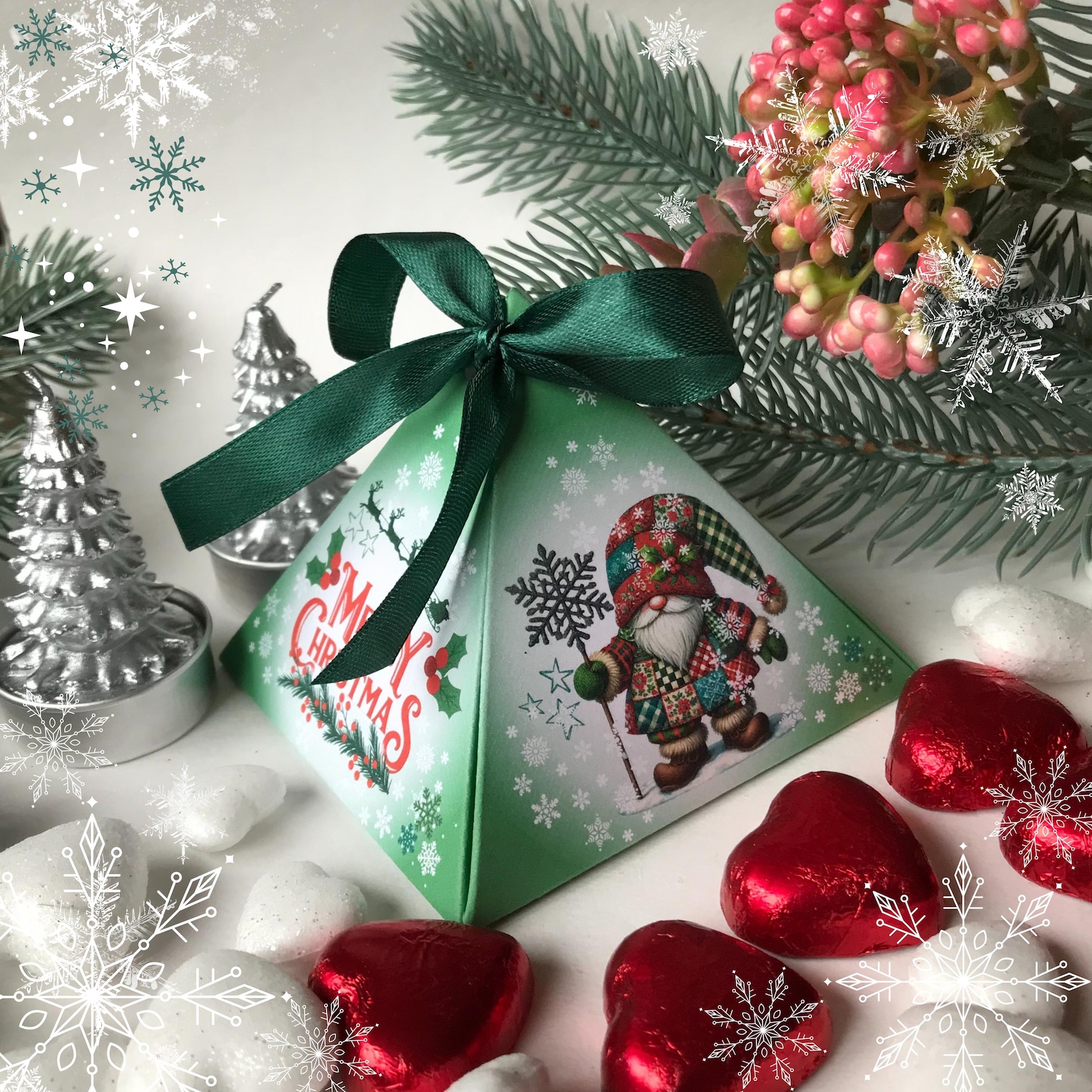 Printable Christmas Gnome Pyramid Gift Box: DIY Party Favor (PDF) - Etsy