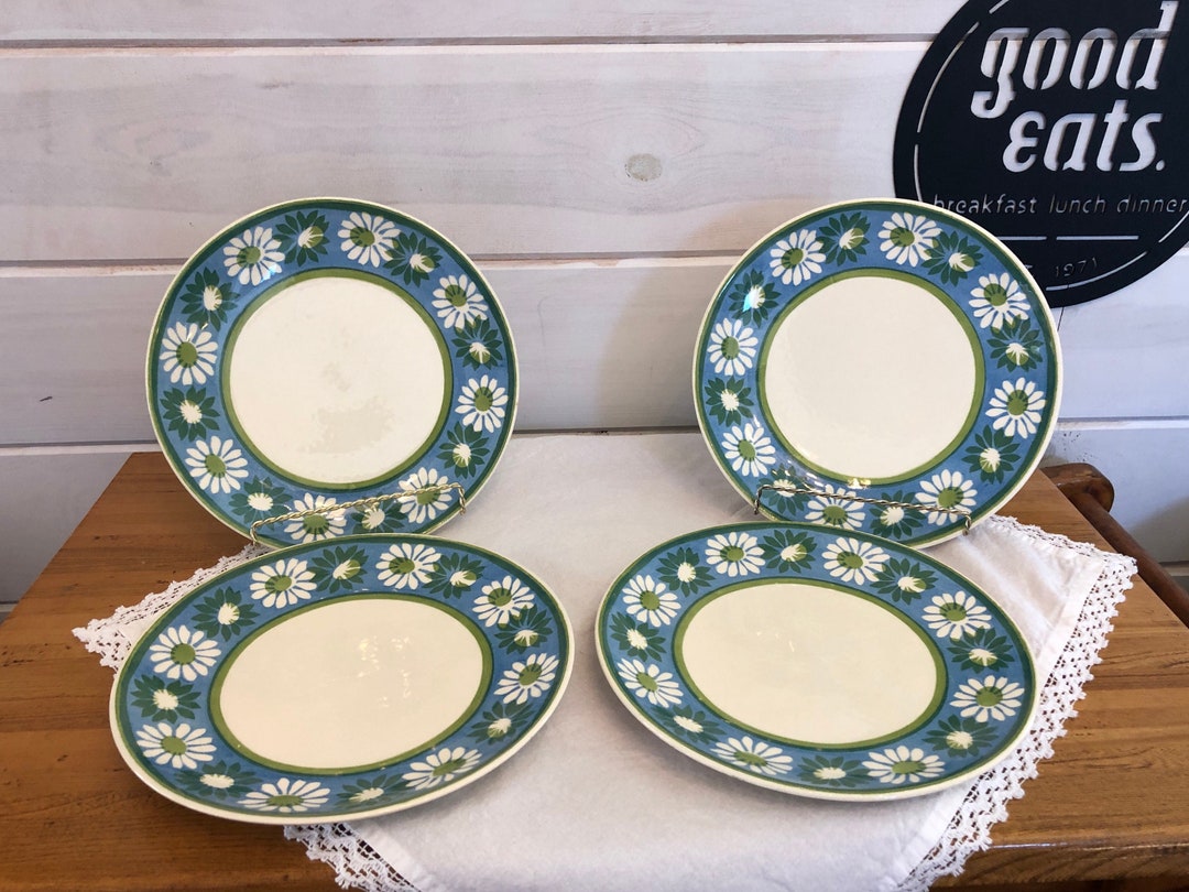 1960s Set of 4 MCM Royal Ironstone Dinner Plates in RYL237 Pattern ...