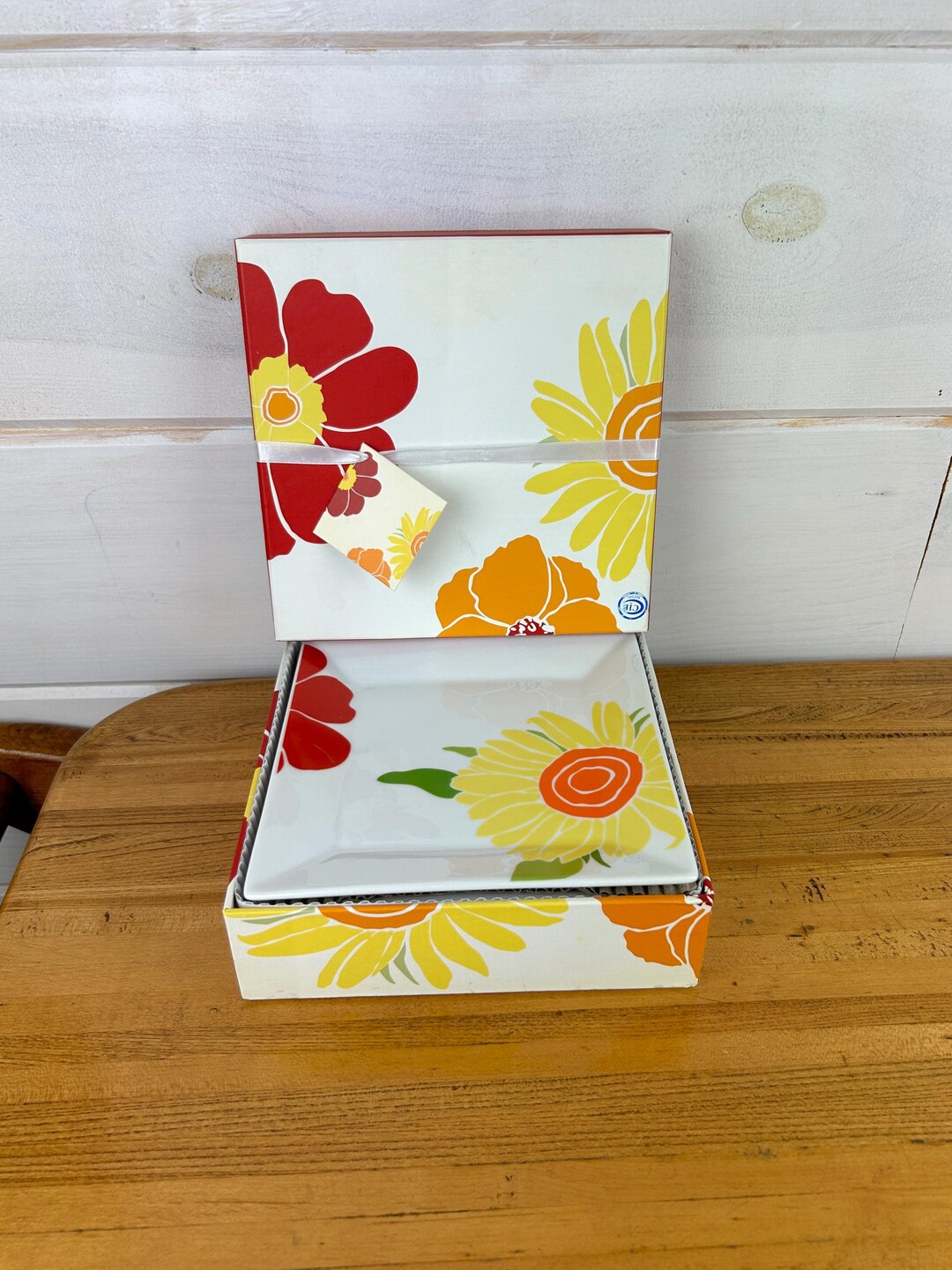Vintage Appetizer Plates by the Cellar Gift Box With Set of 4 Square ...
