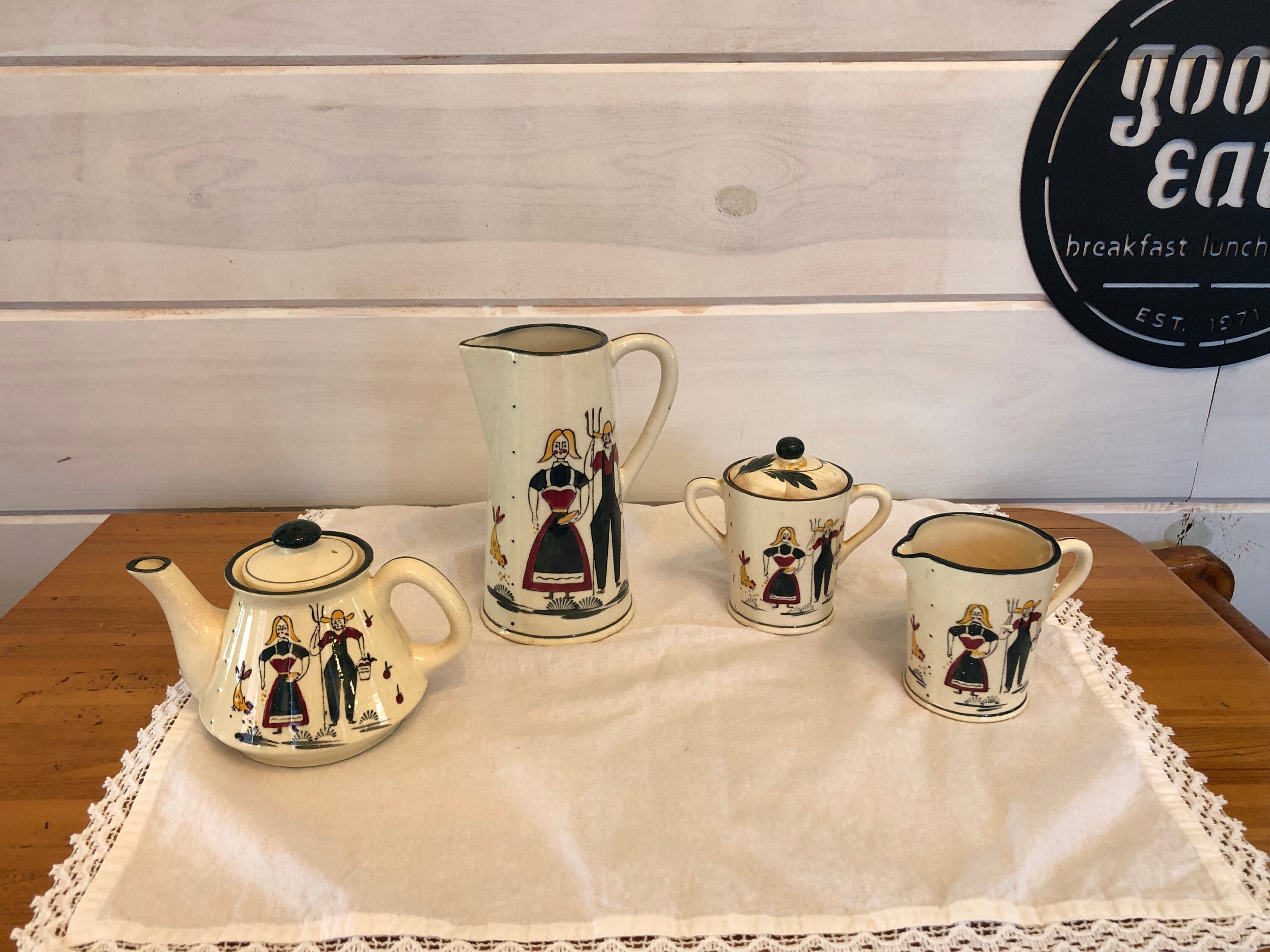 1940s Primitive Farmer and Hen Pottery Set - Etsy