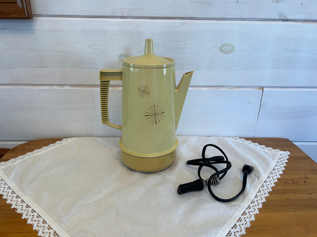 Vintage Regal Poly Perk Automatic Coffee Percolator in Gold, 4 to 8 Cup ...
