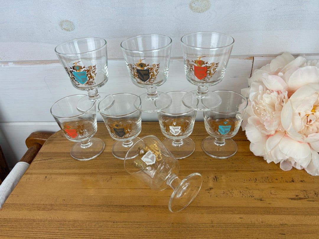 Vintage Federal Camelot Coat of Arms Cocktail Glass Set of 8 - Etsy