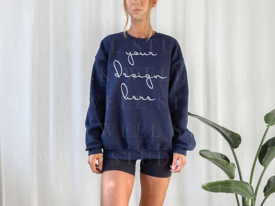 Gildan 18000 Mockup Navy / Navy sweatshirt Mockup, Model Mockup ...