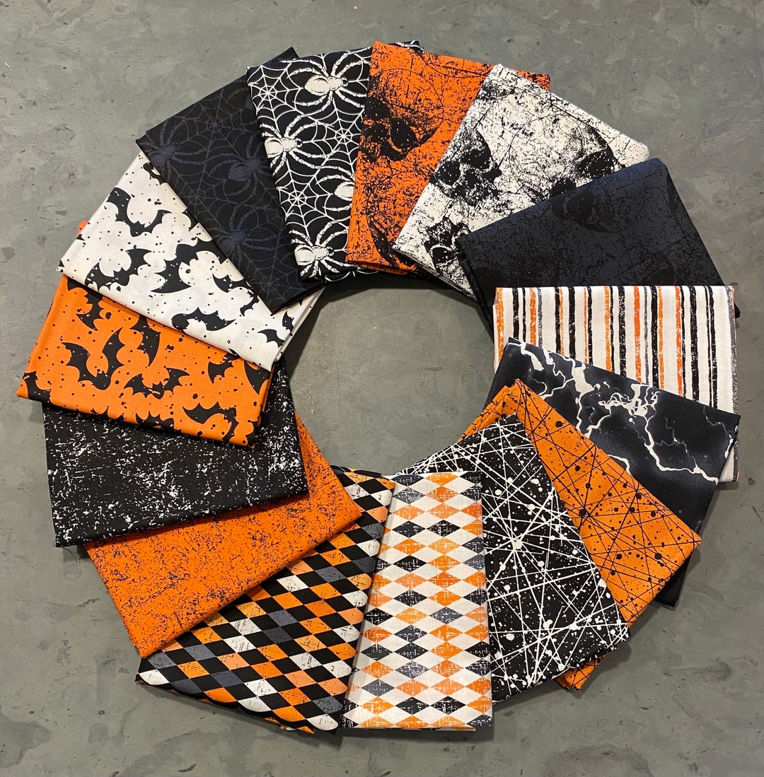 Frightful 15 Piece Fat Quarter Bundle, Patrick Lose, Halloween FQ ...