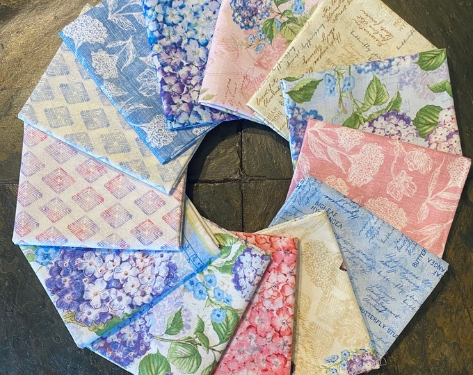 13 Pc Hydrangea Mist Fat Quarter Bundle W/optional Panel, Susan Winget ...