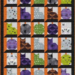 Floral Bat Damask Cotton Fabric Lewis & Irene A720 Halloween Witchy ...