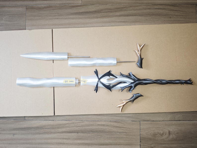 Cartethyia Sword, Cartethyia Cosplay Weapon, Inspired by Wuthering ...