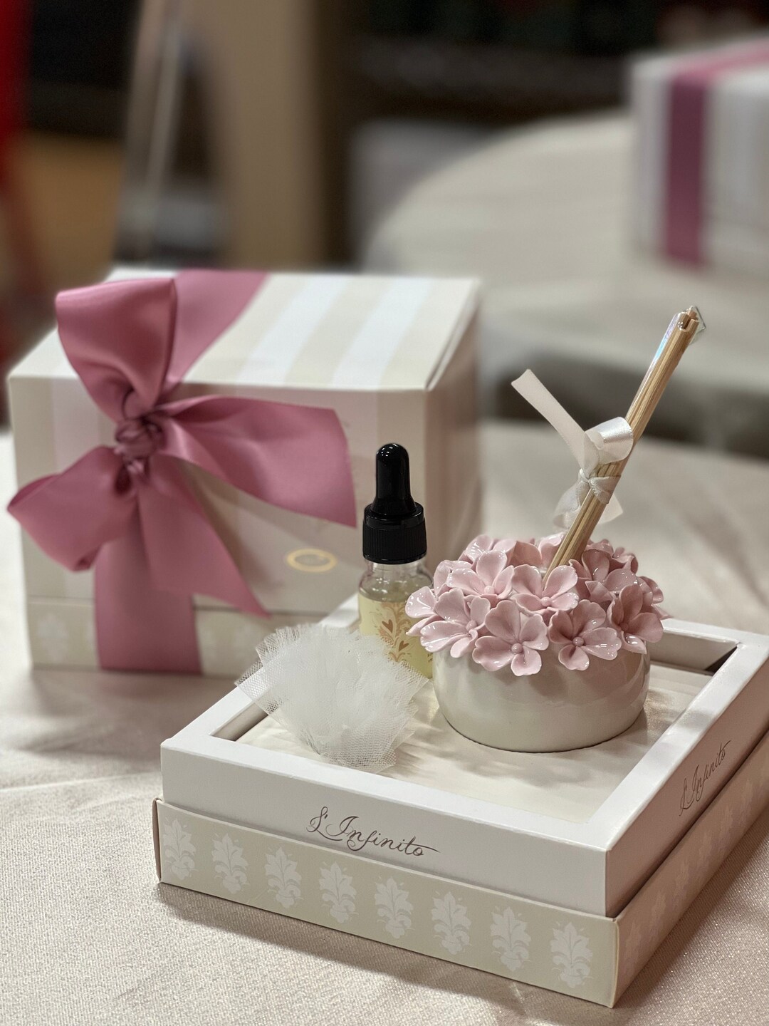 Oil Diffuser Favor With Floral Design. Oil Bottle Included. - Etsy