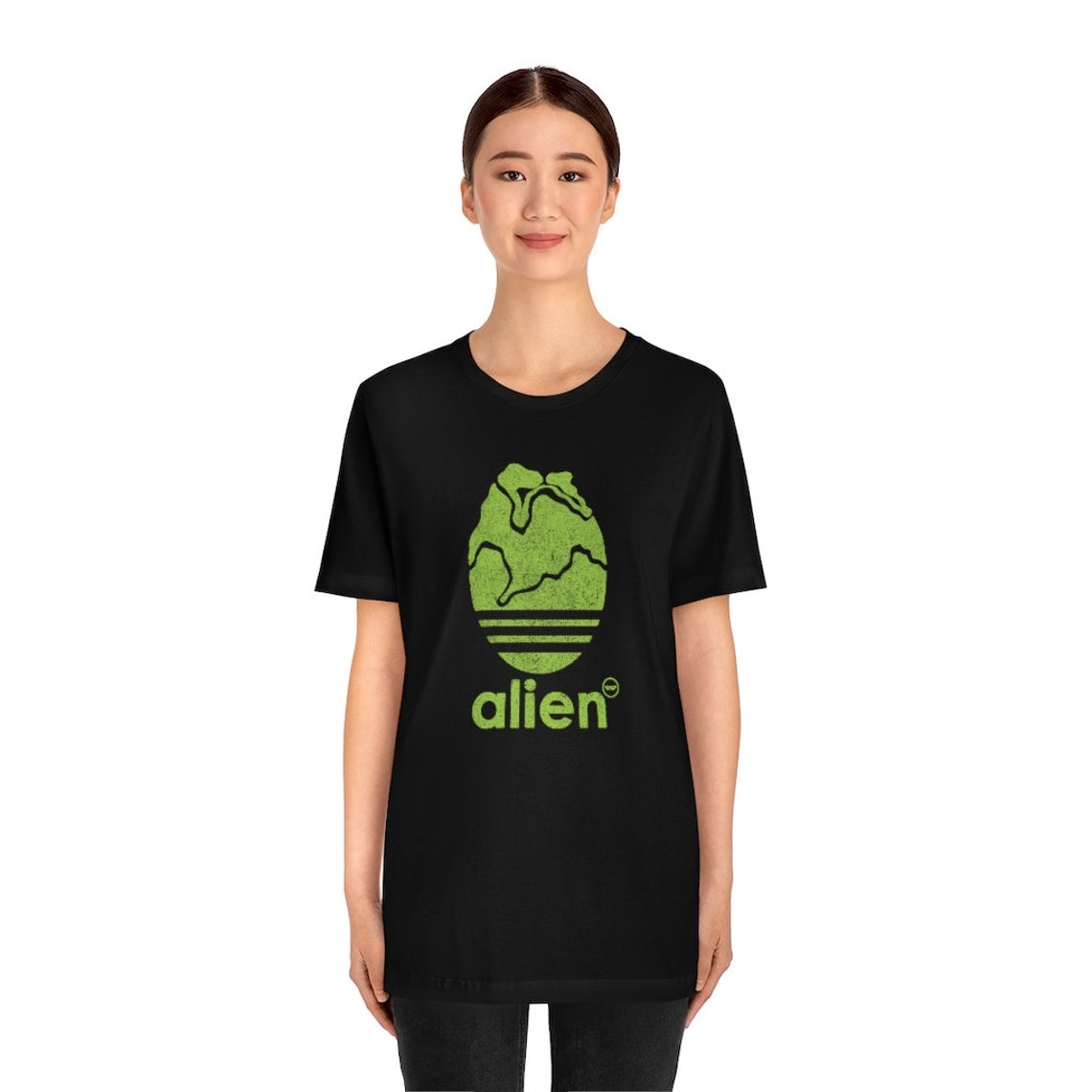 Alien Xenomorph Facehugger Egg T Shirt Vintage Green Sports Logo Stripe ...