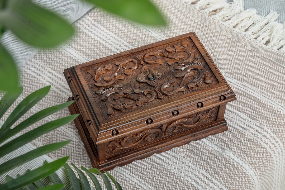 Treasure Chest With Lock and Key, Secret Lock Jewelry Box With Key ...