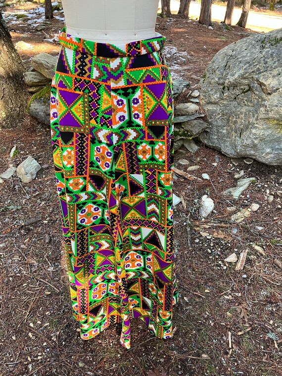 1970s 70s funky maxi skirt psychedelic print - Gem