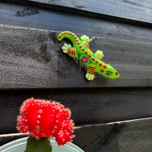 Green Talavera Clay Lizard Iguana Hand Painted Mexican Treasure Wall ...
