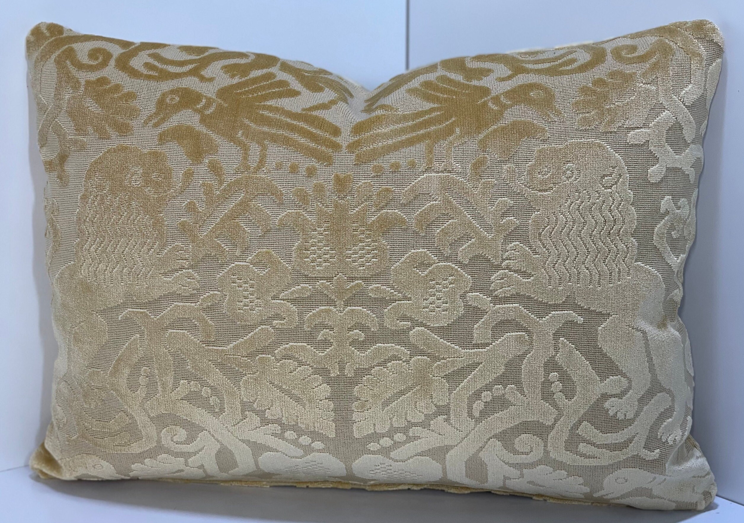 Travers Textiles Epingle Velvet Medieval Guards , Same Fabric on Both ...