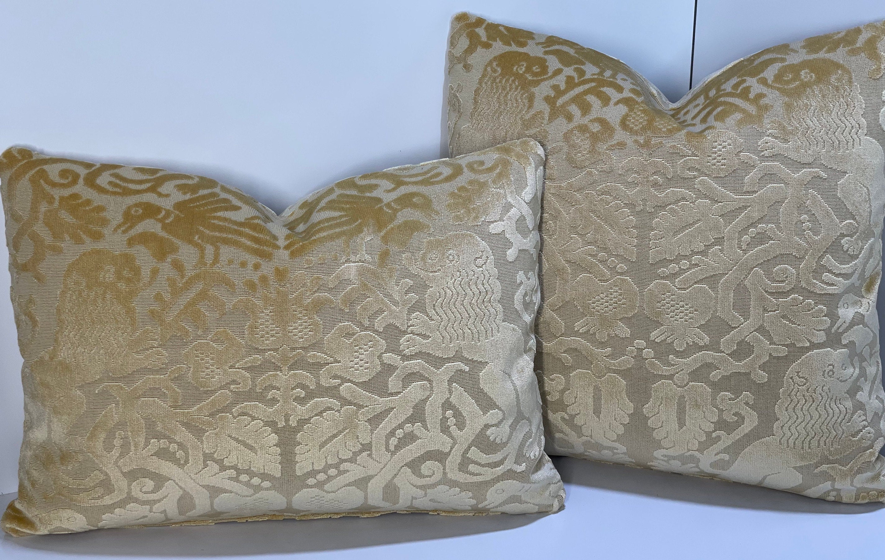 Travers Textiles Epingle Velvet Medieval Guards , Same Fabric on Both ...