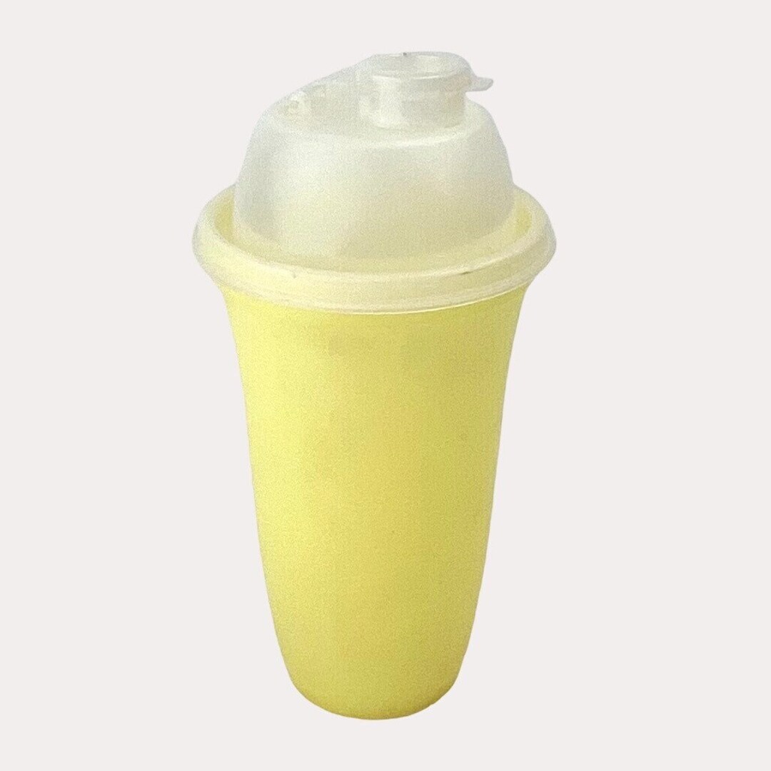 Vintage Tupperware Yellow Tumbler Shaker Cup Tupperware Spout Lid 844-1 ...