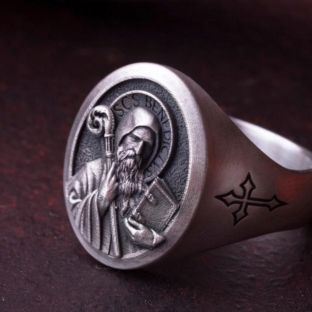 St. Benedict Signet Ring - 925 Silver SCS Benedictvs Protection Medal ...