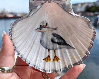 Rainbow Turtle Ring Dish Scallop Shell Gilded Gold Varnished Shiny ...