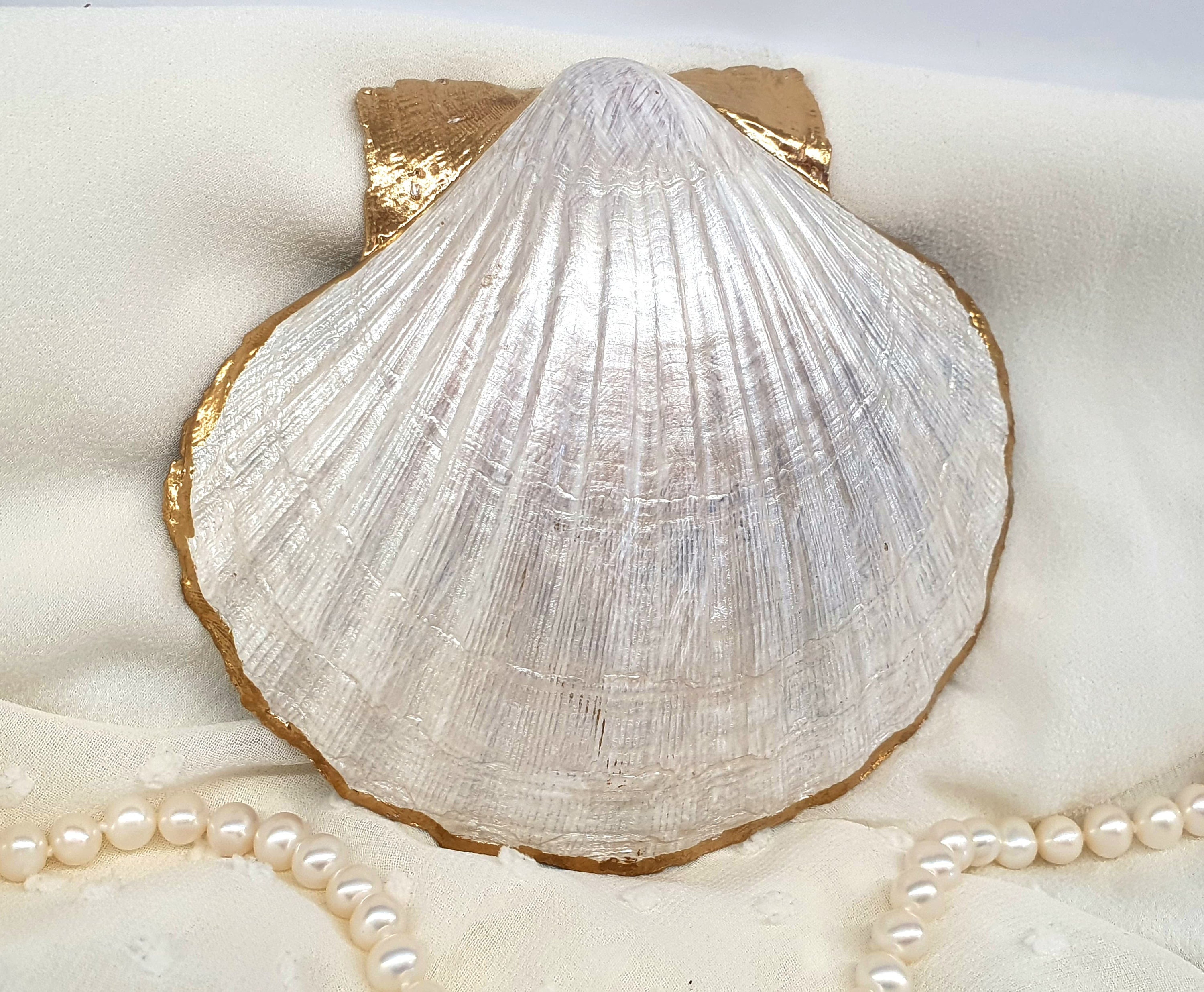 Rainbow Mermaid Ring Dish Scallop Shell Gilded Gold Varnished Shiny ...