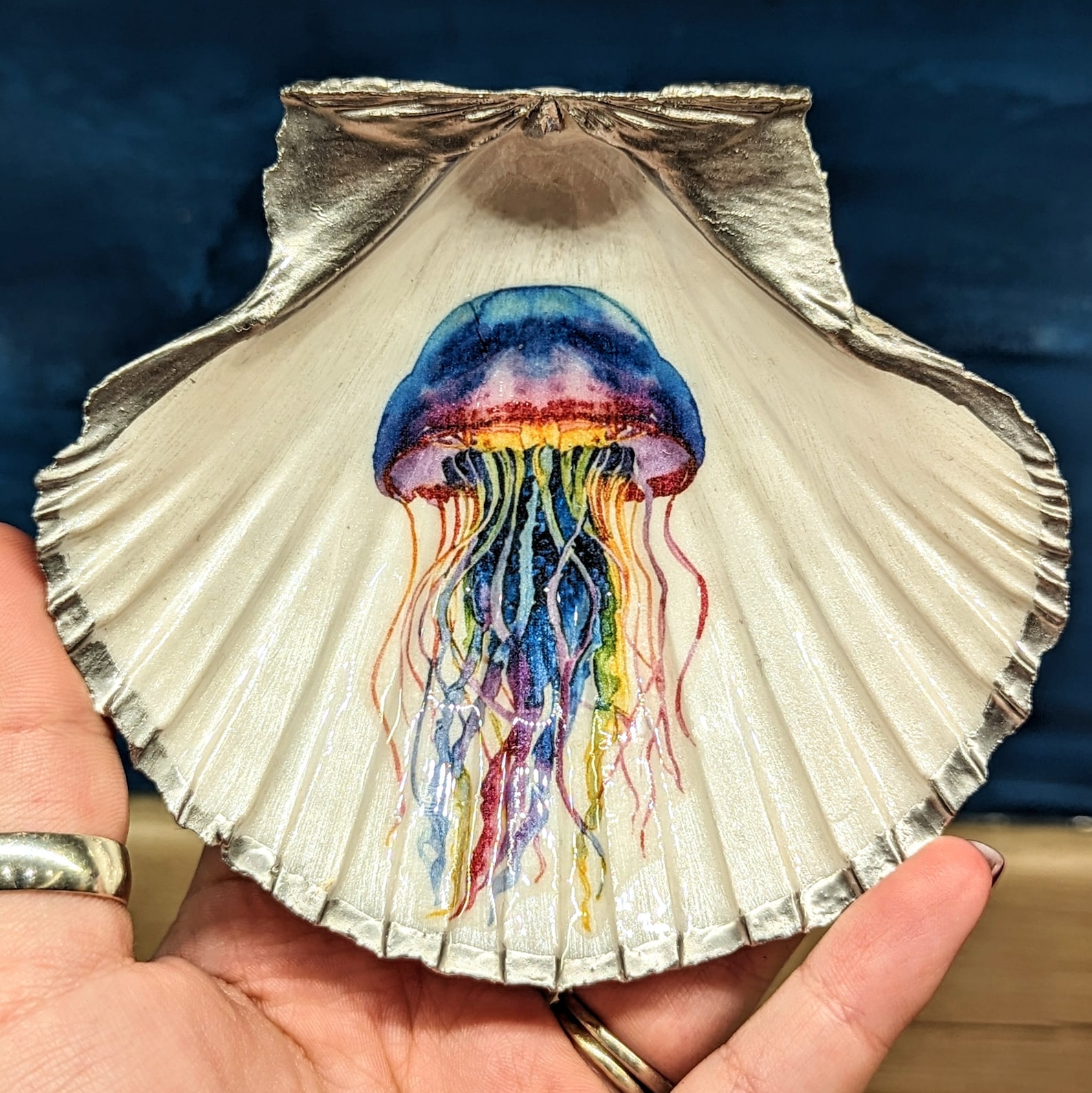 Rainbow Jellyfish Ring Dish Scallop Shell Gilded Gold Varnished Shiny ...
