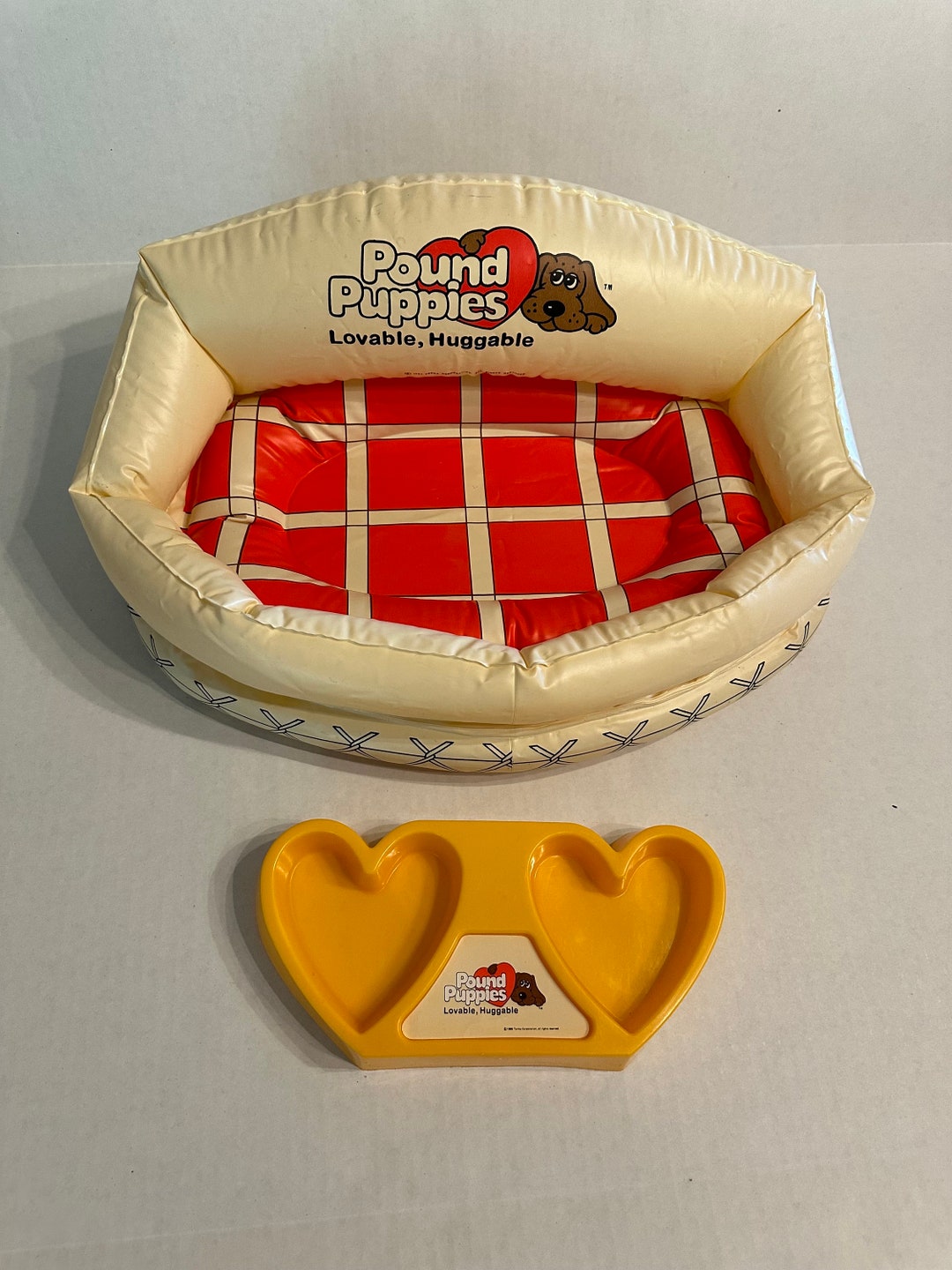 Pound Puppies Inflatable Dog Bed and Plastic Feeding Dish Vintage 1986 ...