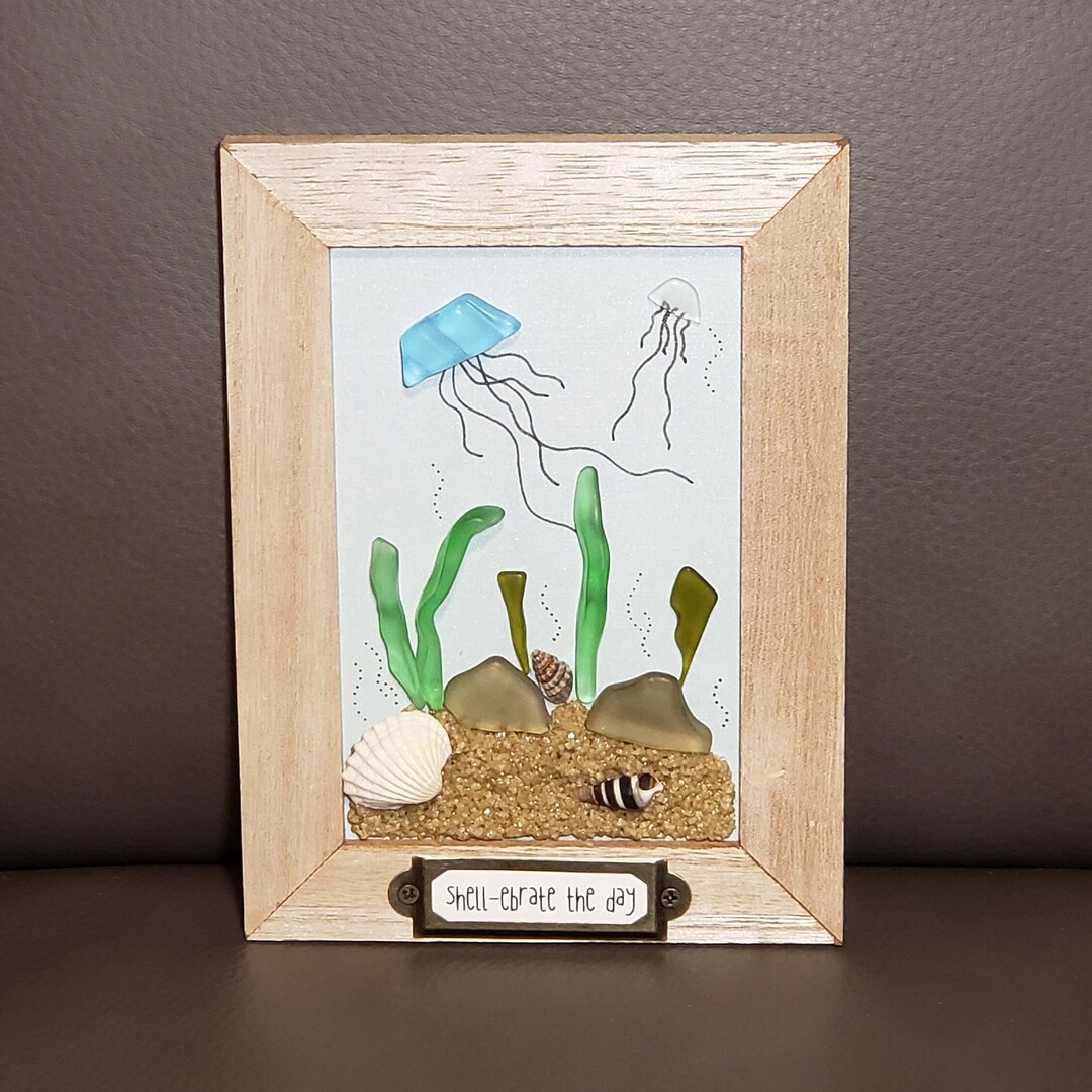 Scintillating Scyphozoans Tumbled Glass Jellyfish, Seaweed, Stone, With ...