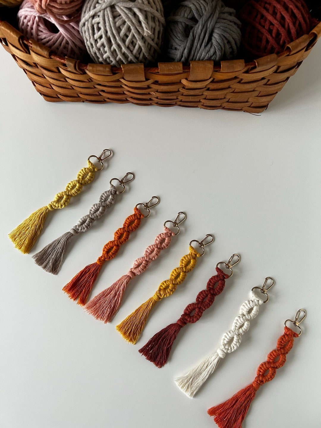 Macrame Keychain / Wedding Favor / Unique Wedding Gifts / Baby Shower ...