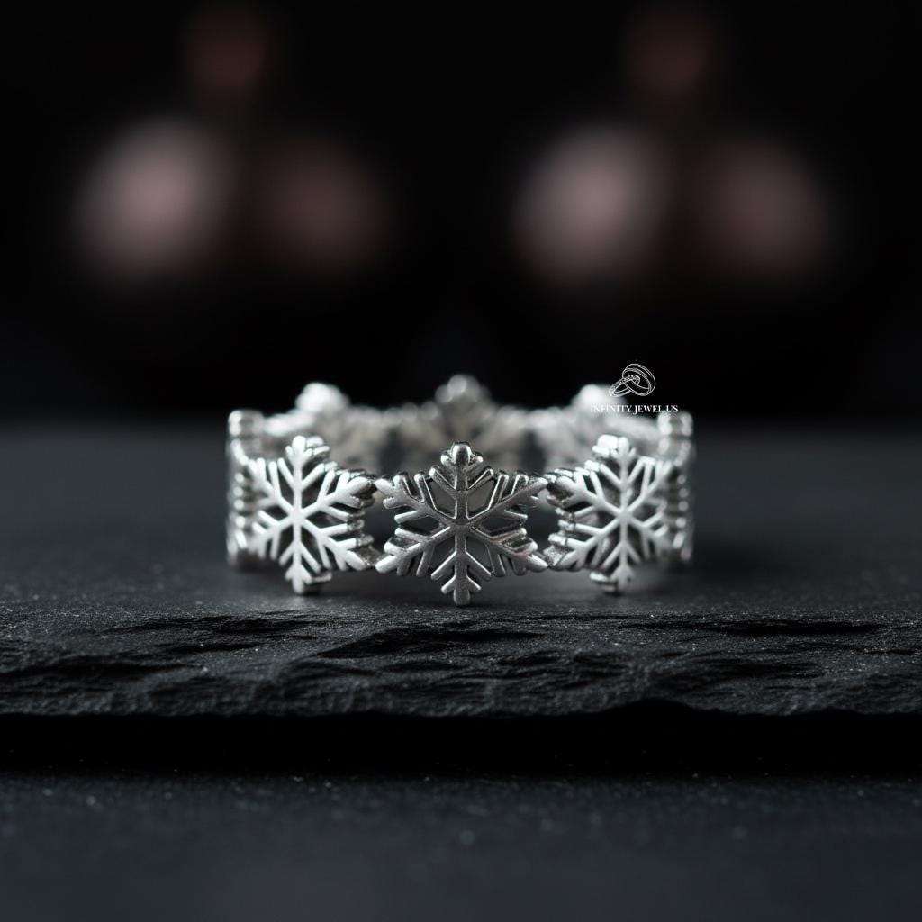 Winter Snowflake Ring, Dainty Christmas Ring for Women, Frost Inspired ...
