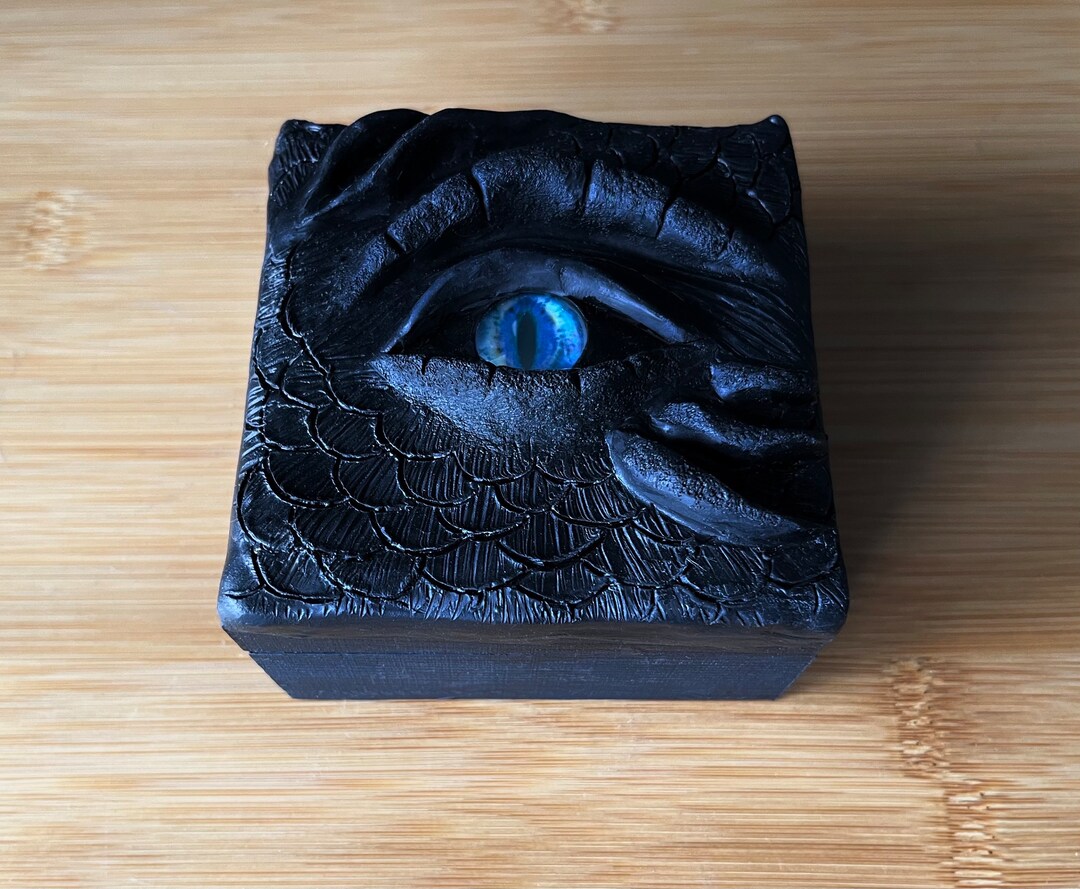 Wooden Box With Magnetic Closure, Dice Box, Blue Eyed Dragon Sculpture ...