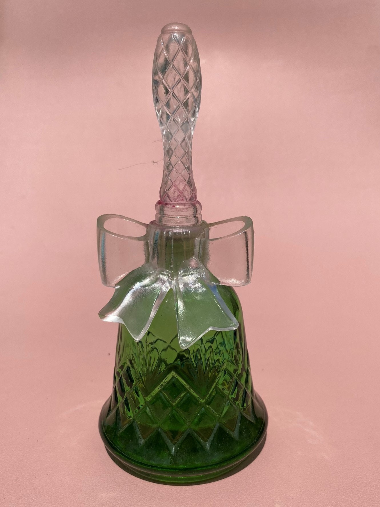 Collection vintage Avon Charisma Parfum Vert Verre Pressé Main Cloche ...