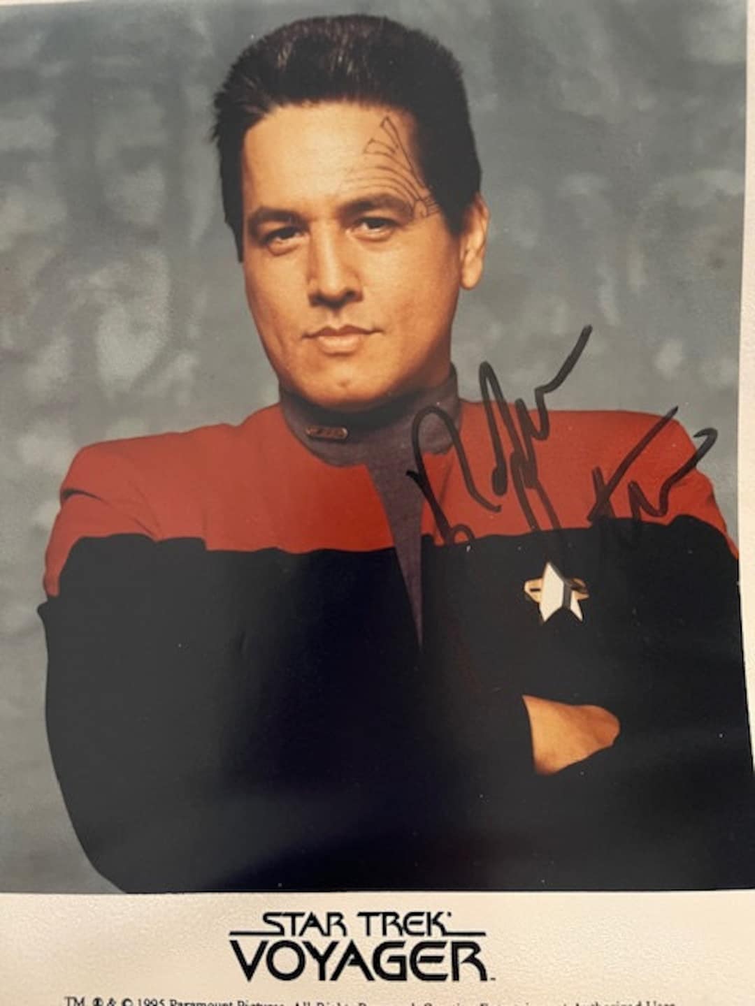 Star Trek Actor Robert Beltran as Commander Chakotay Autographed Photo ...