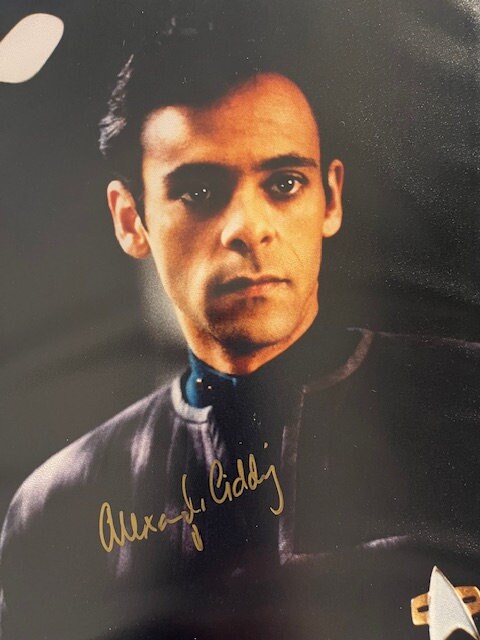 Star Trek Actor Alexander Siddig Doctor Julian Bashir From Deep Space ...