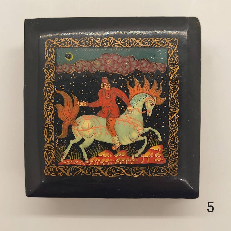 Vintage Russian Hand Painted Lacquered Trinket Box - Etsy