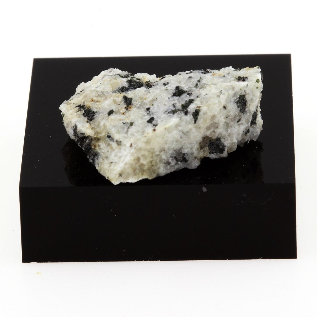 Abijoux Skarn Collection. 16.5 Carats. Ottawa Ontario Canada - Etsy