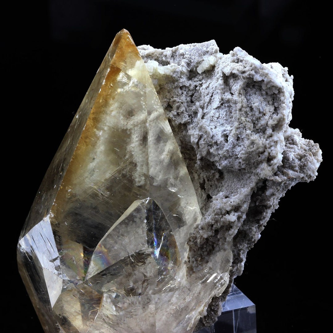 Calcite Stones, Minerals. 1430.5 Carats. From Elmwood Mine, Carthage ...