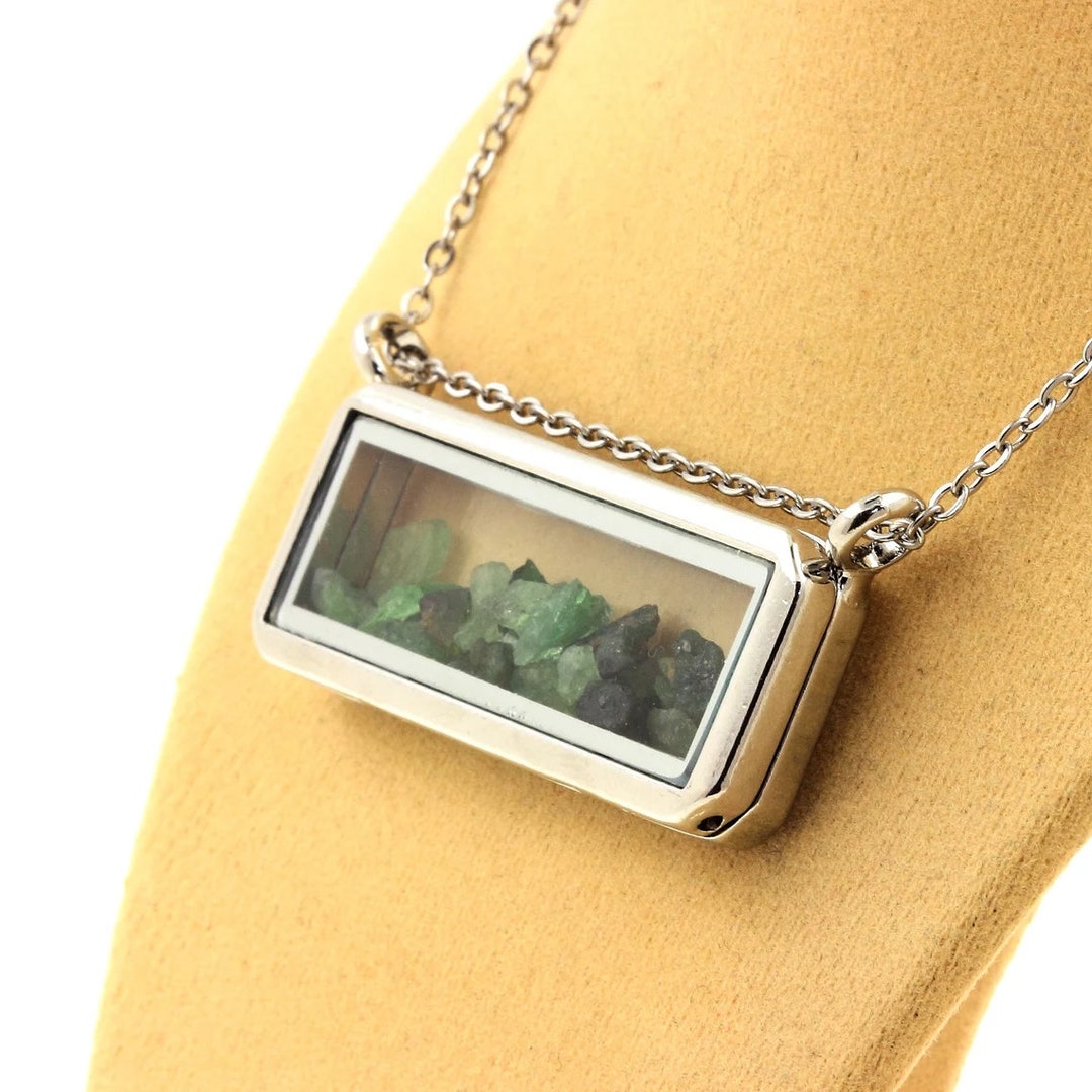 Pendant Garnet Tsavorite Raw Rectangle Model. Original Necklace Natural ...