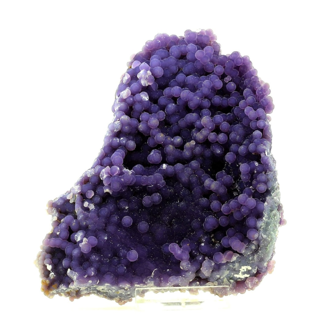 Chalcedony Stones/minerals. 2818.0 Carats. Originating From the Mamuju ...