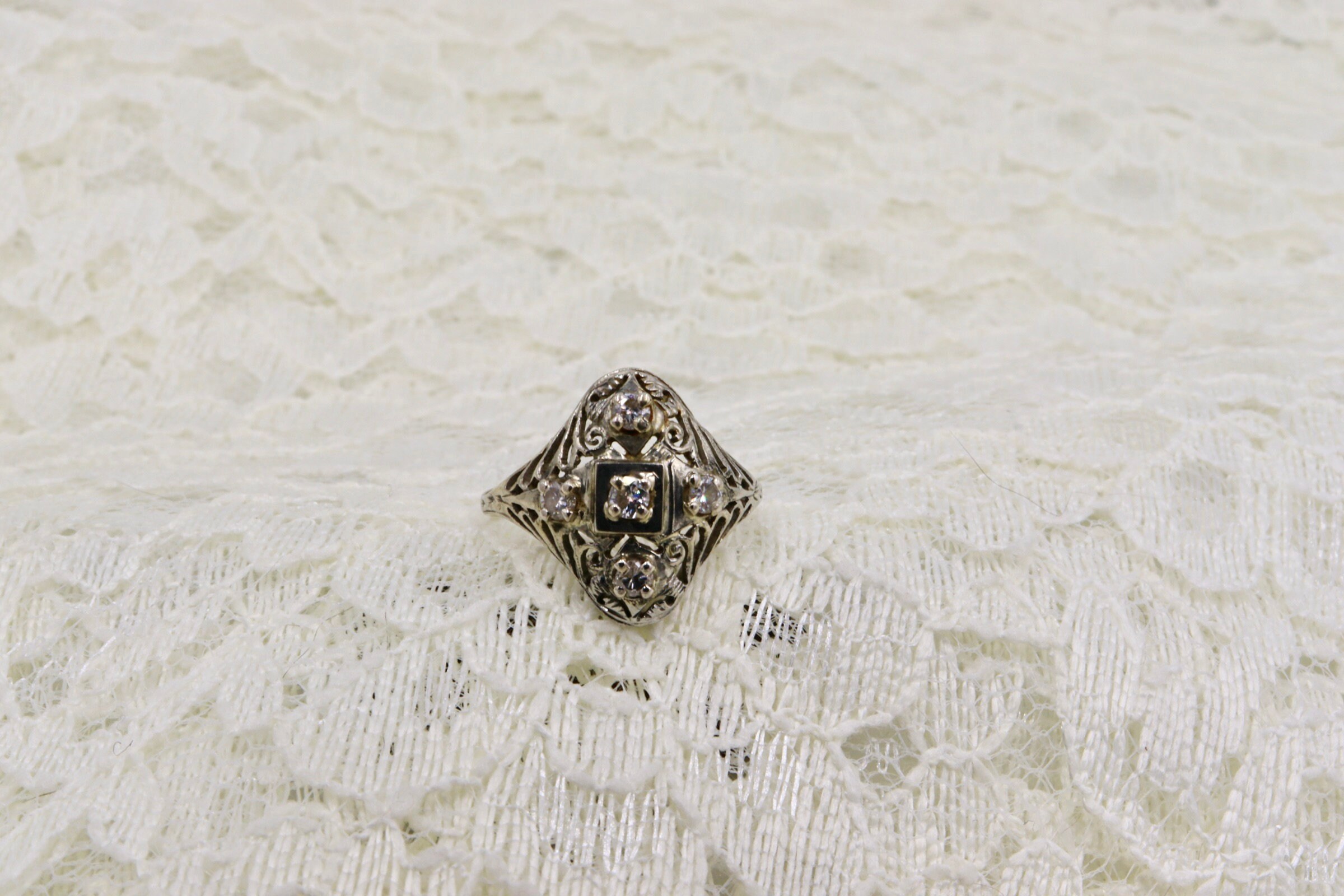 Vintage 18k White Gold Filagree Diamond Ring - Etsy