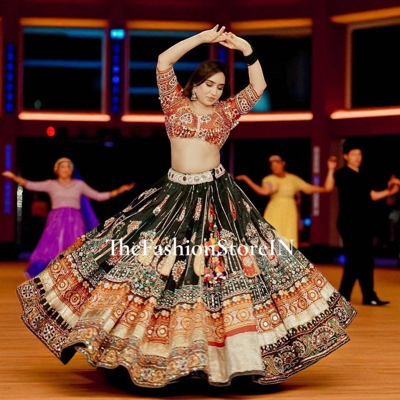 Dandiya Costume for Women - Etsy