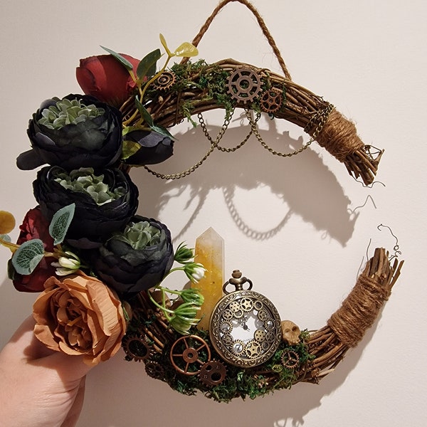 Halloween Crescent Moon Wreaths - Etsy