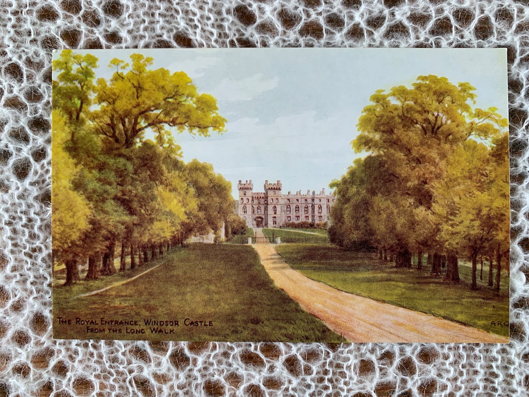 Windsor Castle Vintage Postcard, Royal Entrance, 1980s (PC24) - Etsy