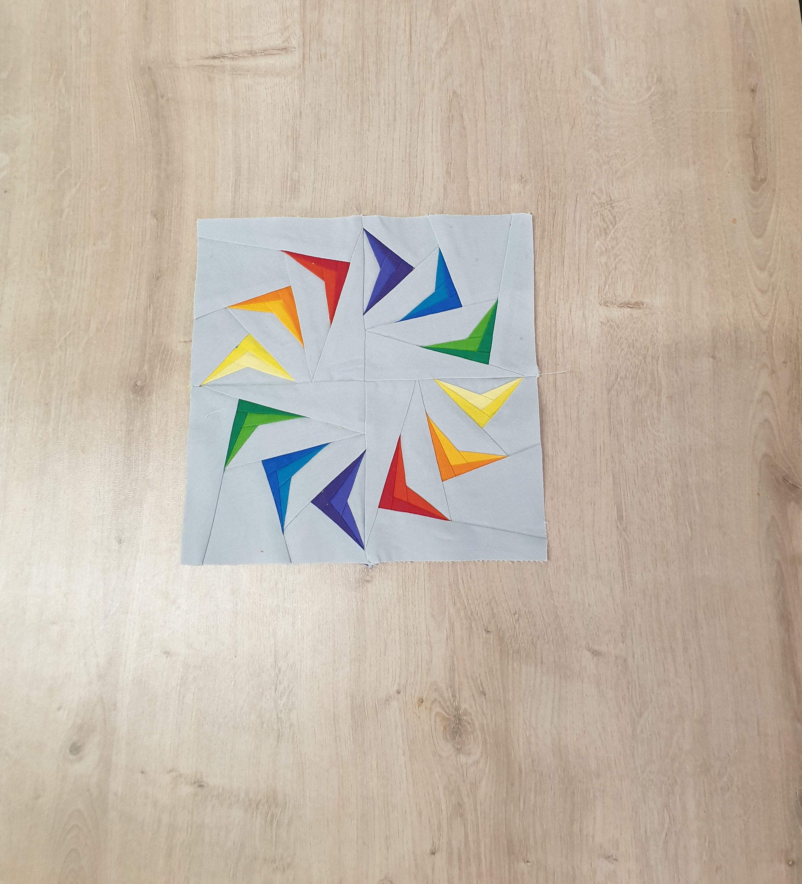 Circle of Flying Arrows Quilt Block: 8 Inch Paper Pieced Pattern ...