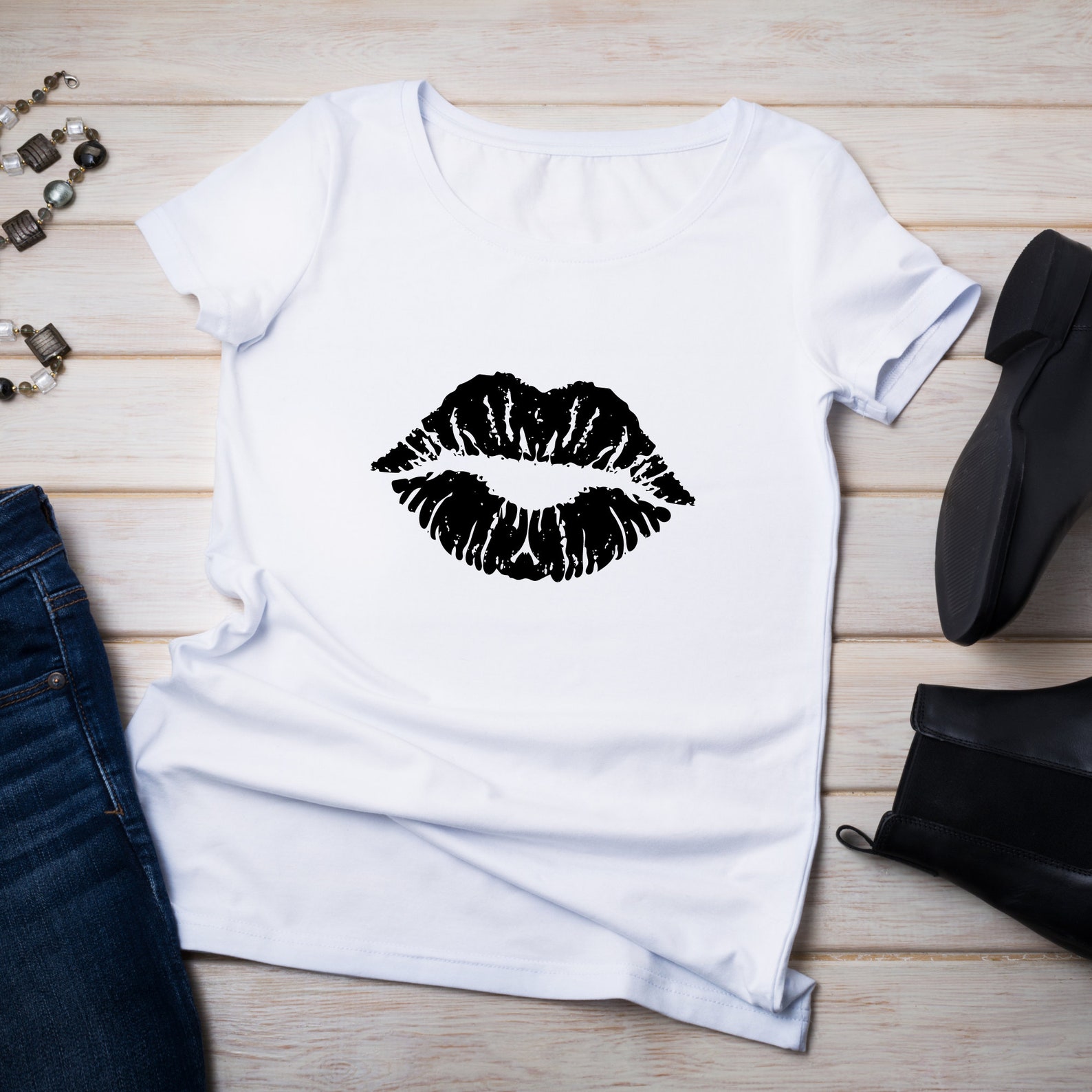 Lips Svg Red Lips Svg Kiss Svg Lips Cut File Kiss Design Lips Silhouette Kissing Lips Svg Cut ...