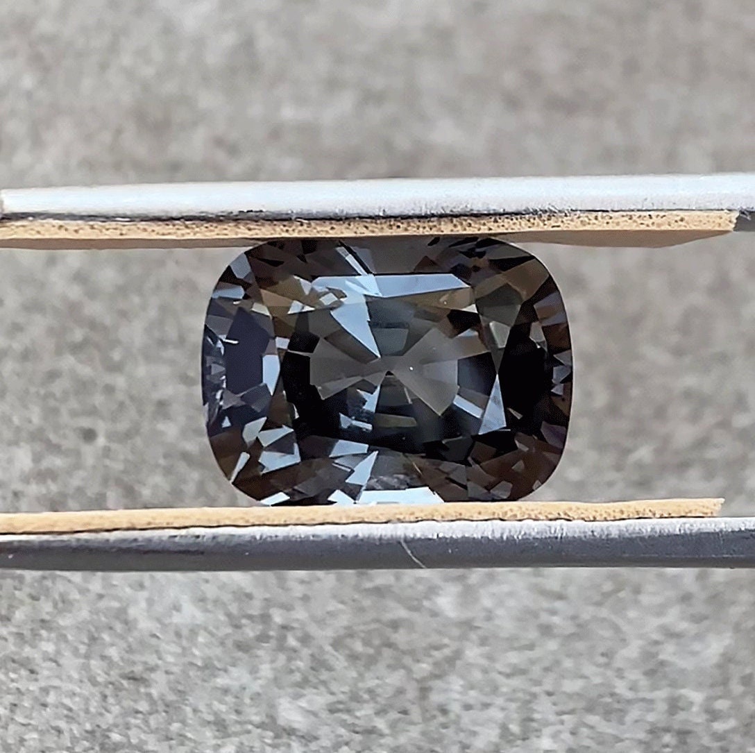 7 CT Natural Gray Spinel, Burma, Natural Perfect Cushion Cut Deep Gray ...